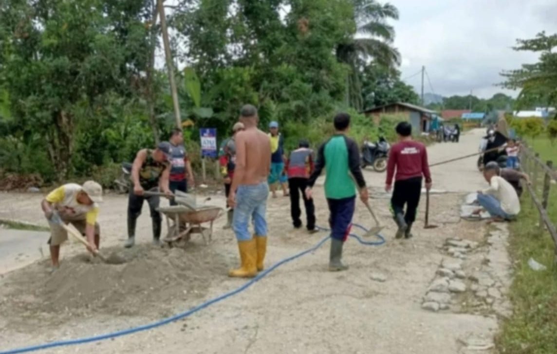 Rahmanto Muhidin Apresiasi Gotong Royong Warga Kelurahan Muara Laung I ...